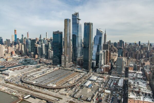 Hudson Yards – Platform - Banker Steel